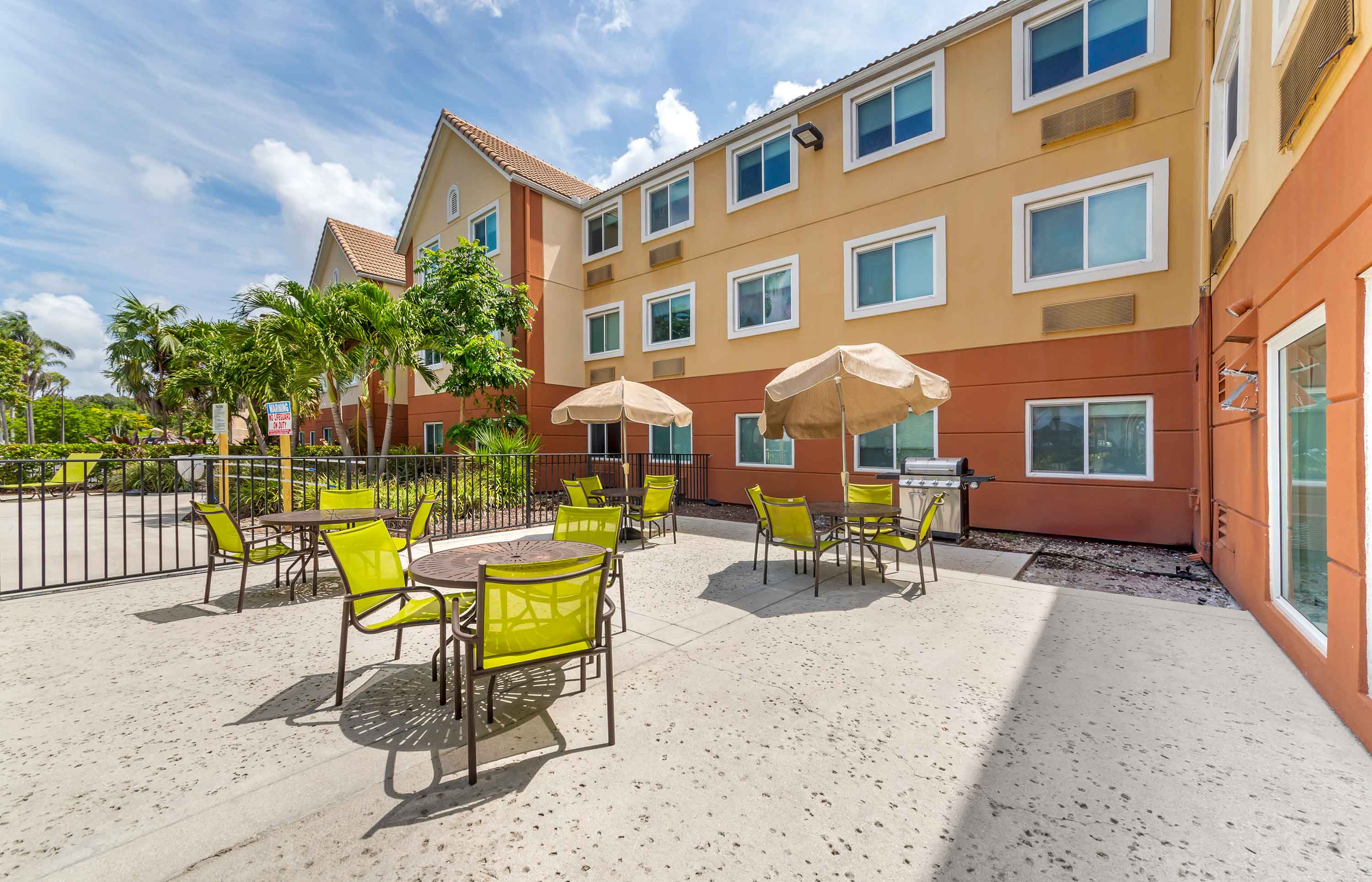 Miami, FL Extended Stay Hotels | Extended Stay America