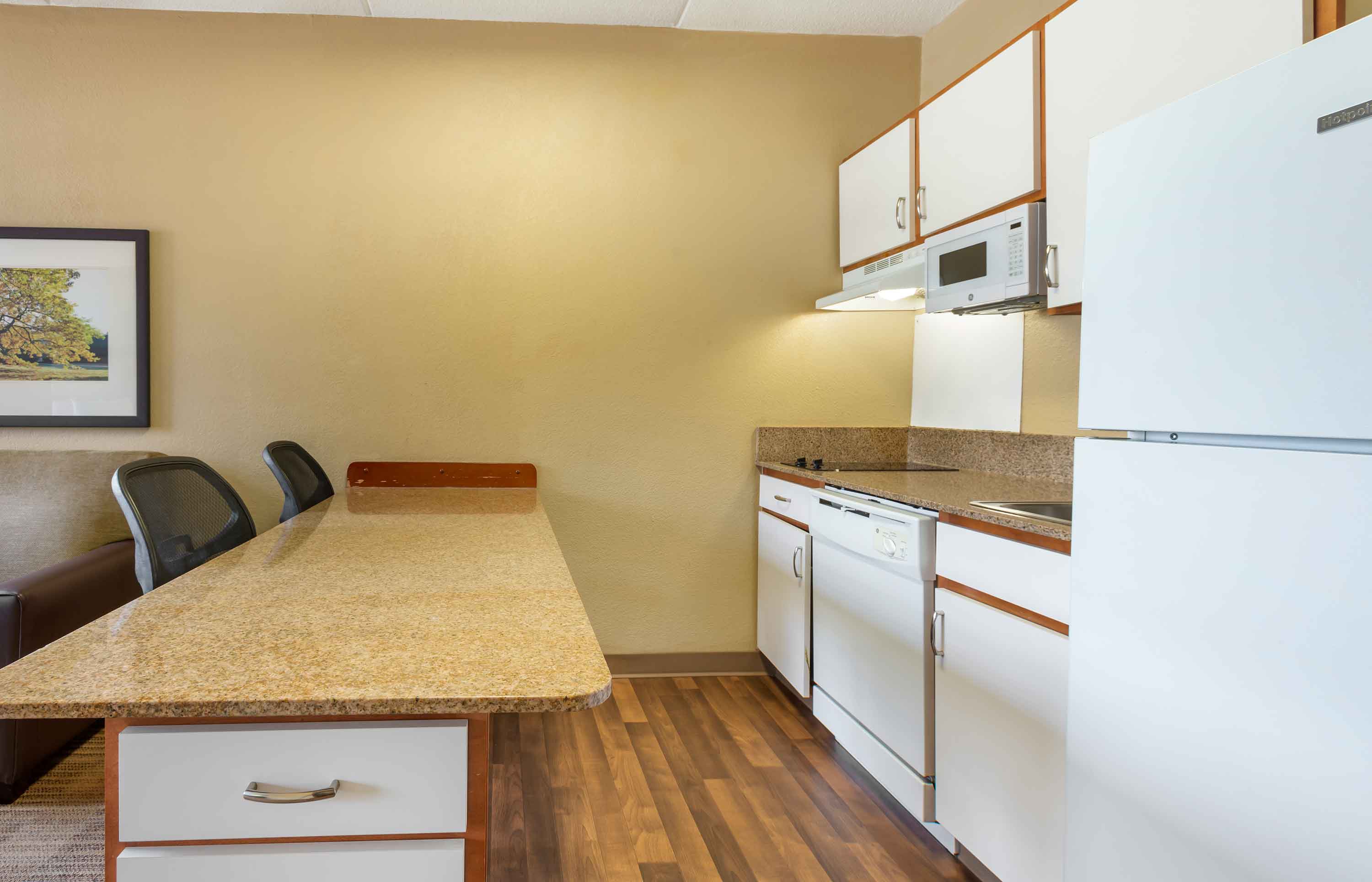 Suites Secaucus - New York City Area | Extended Stay America