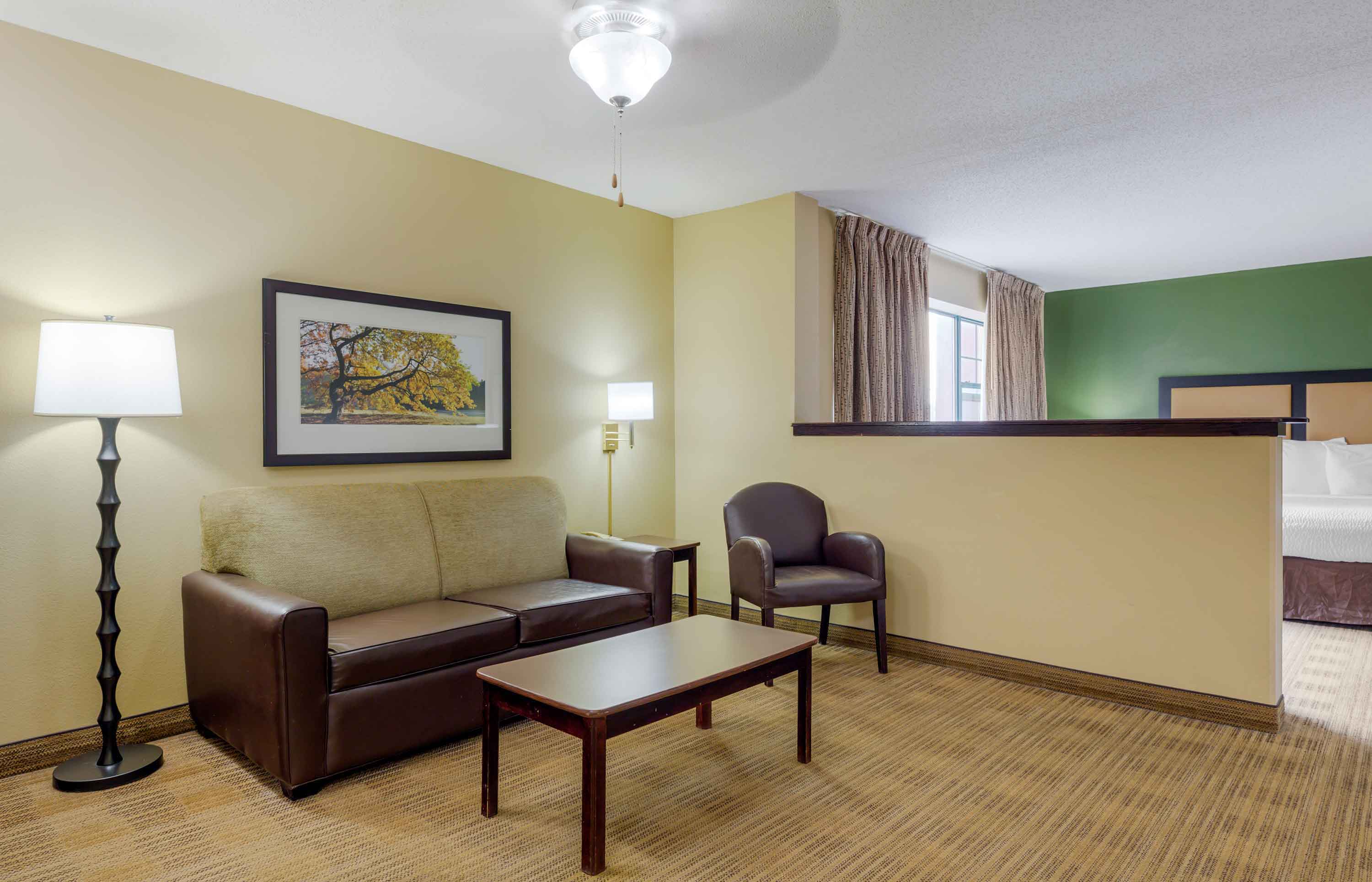 Chicago, IL Extended Stay Hotels | Extended Stay America