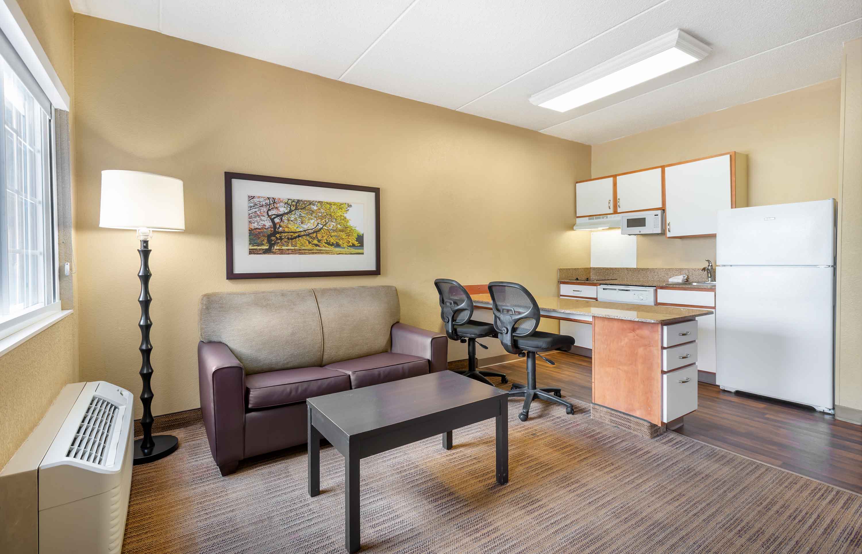 Suites Secaucus - New York City Area | Extended Stay America