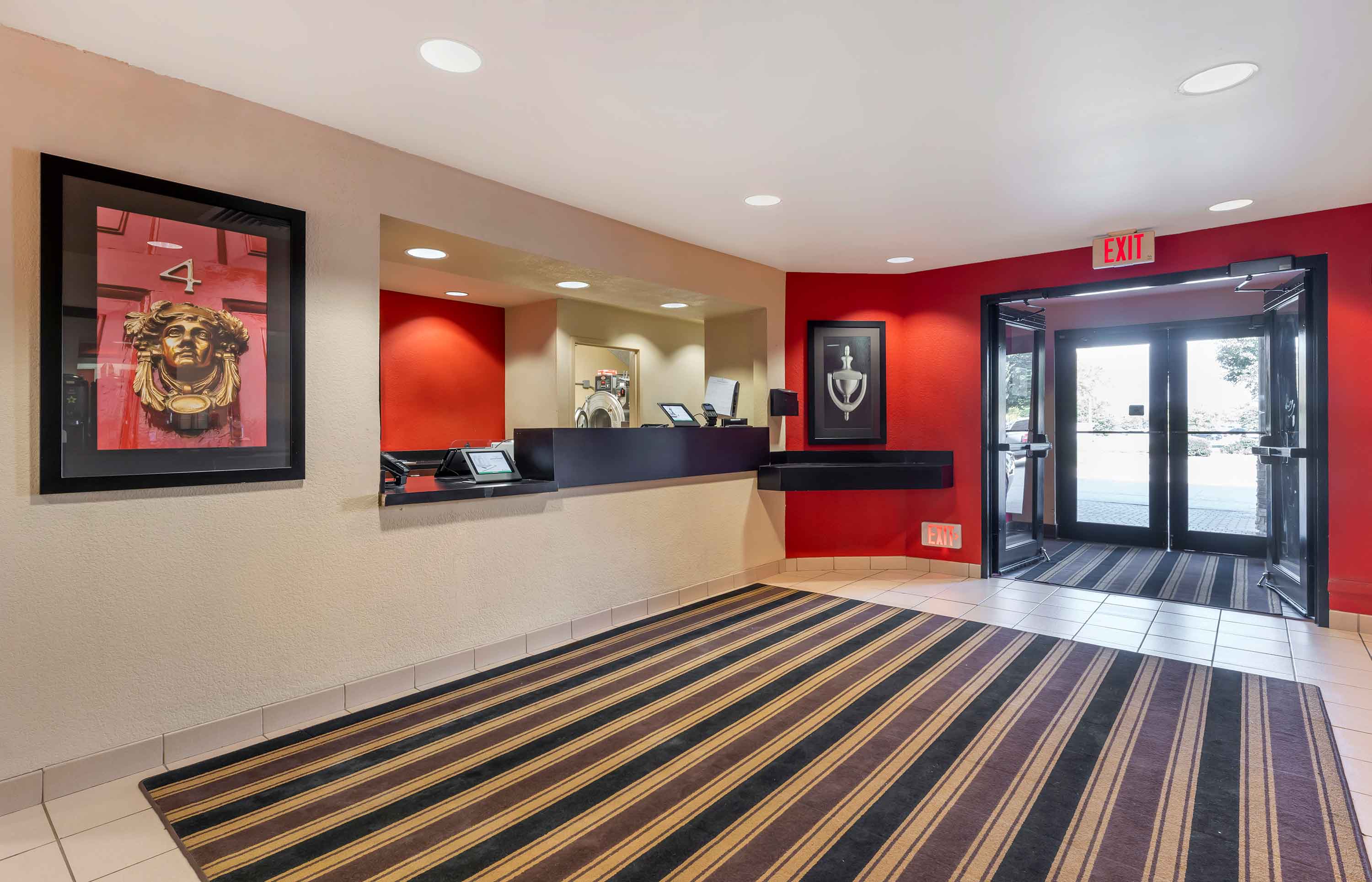 Chicago, IL Extended Stay Hotels | Extended Stay America