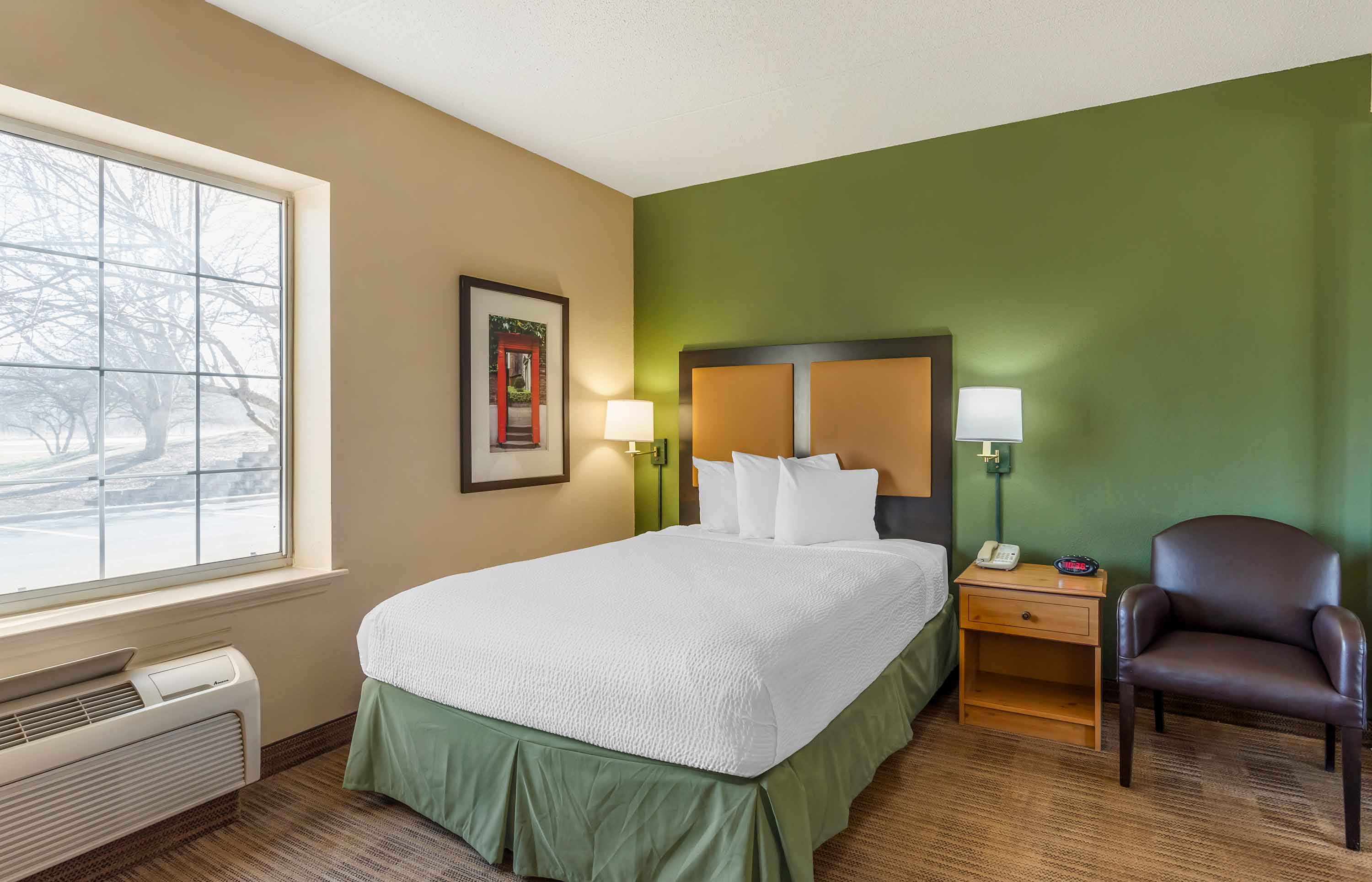 Chicago, IL Extended Stay Hotels | Extended Stay America