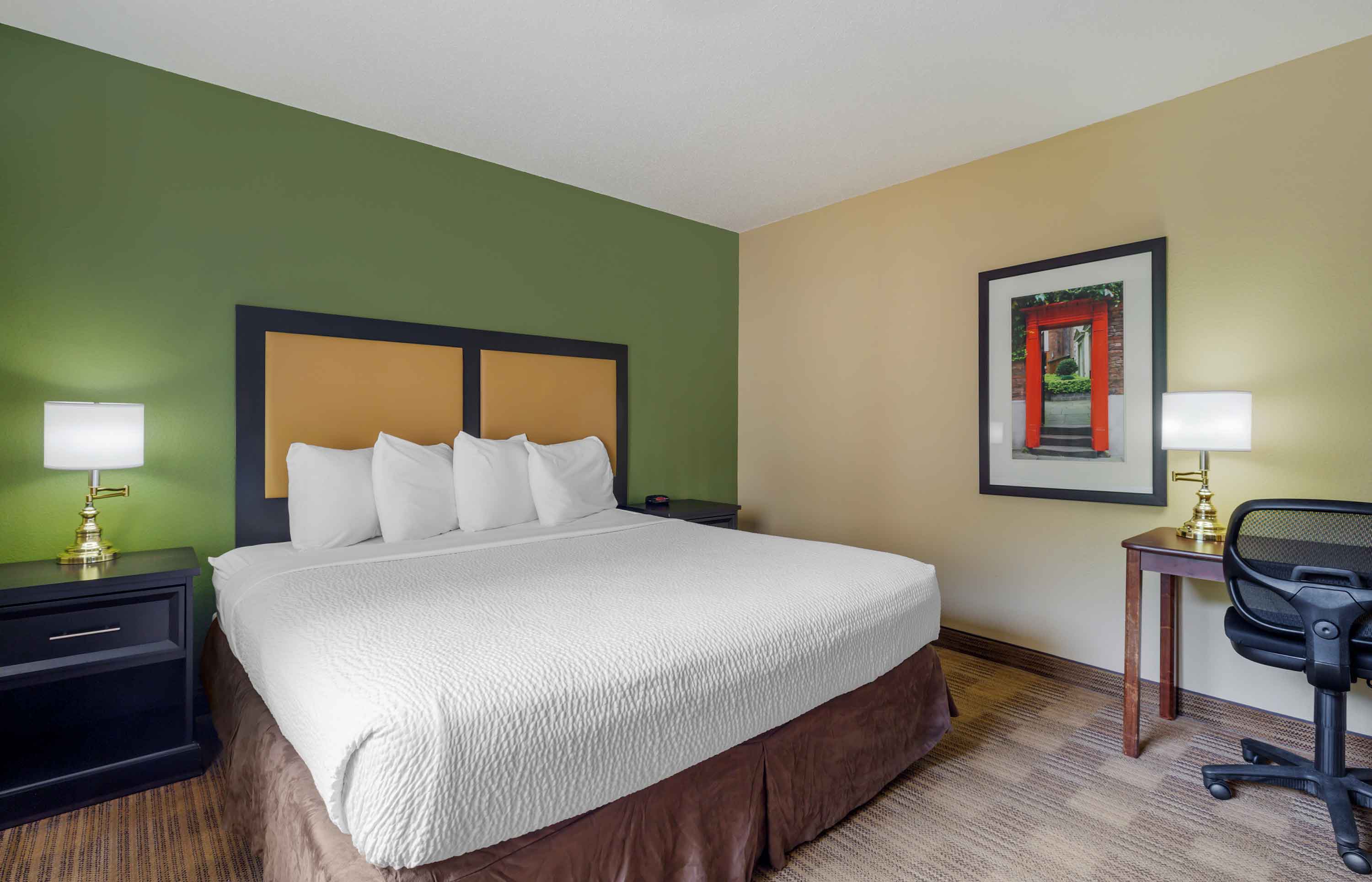 Chicago, IL Extended Stay Hotels | Extended Stay America
