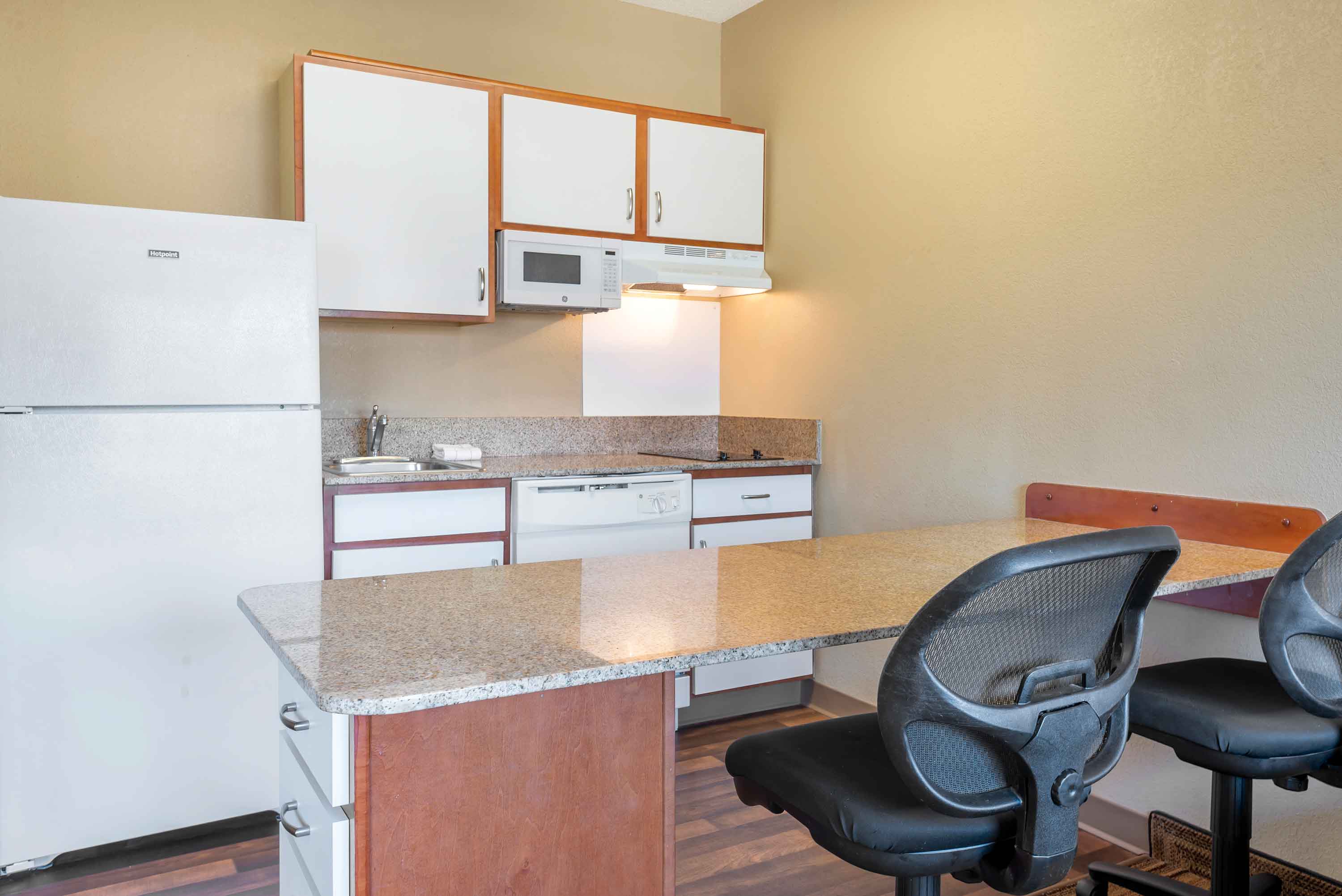 Suites Secaucus - New York City Area | Extended Stay America