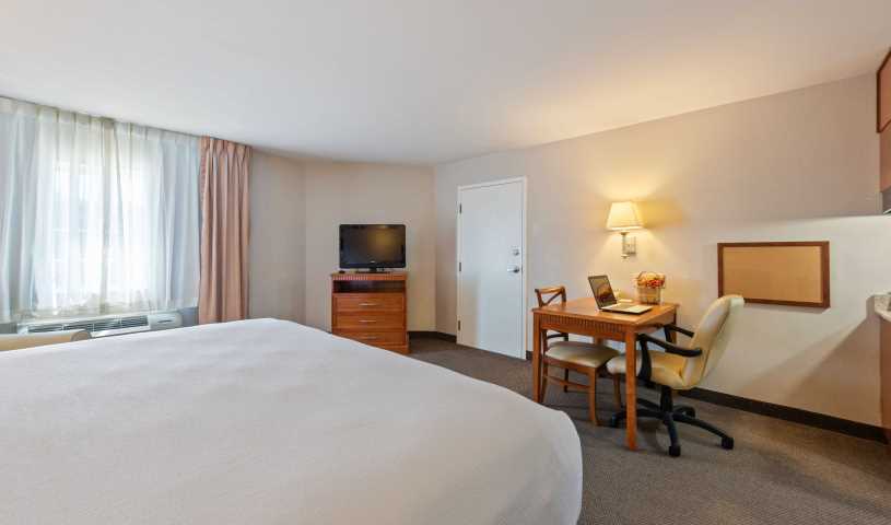 Houston, TX - Houston – IAH Airport Hotel | Extended Stay America