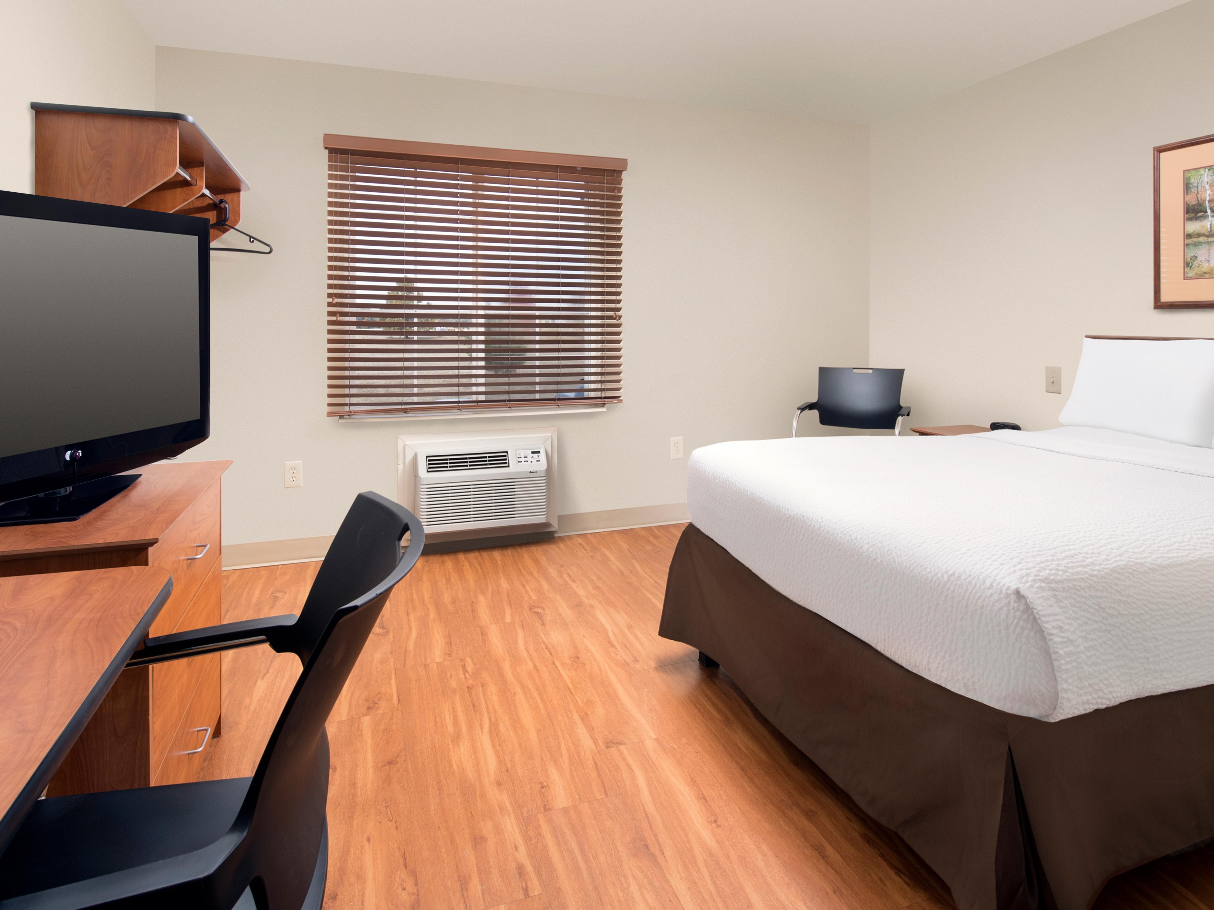 Wichita, KS - Select Suites Wichita - North Hotel | Extended Stay America