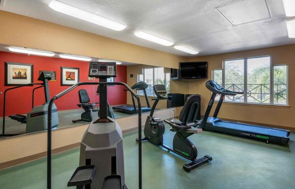 Orlando, FL - Orlando - Maitland - Summit Tower Blvd. Hotel | Extended ...