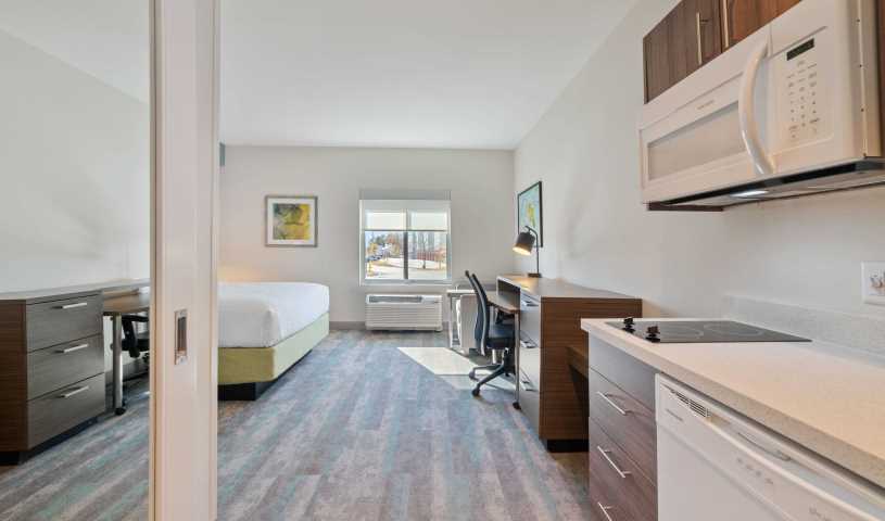 Greenville, SC - Premier Suites Greenville – Woodruff Road Hotel ...