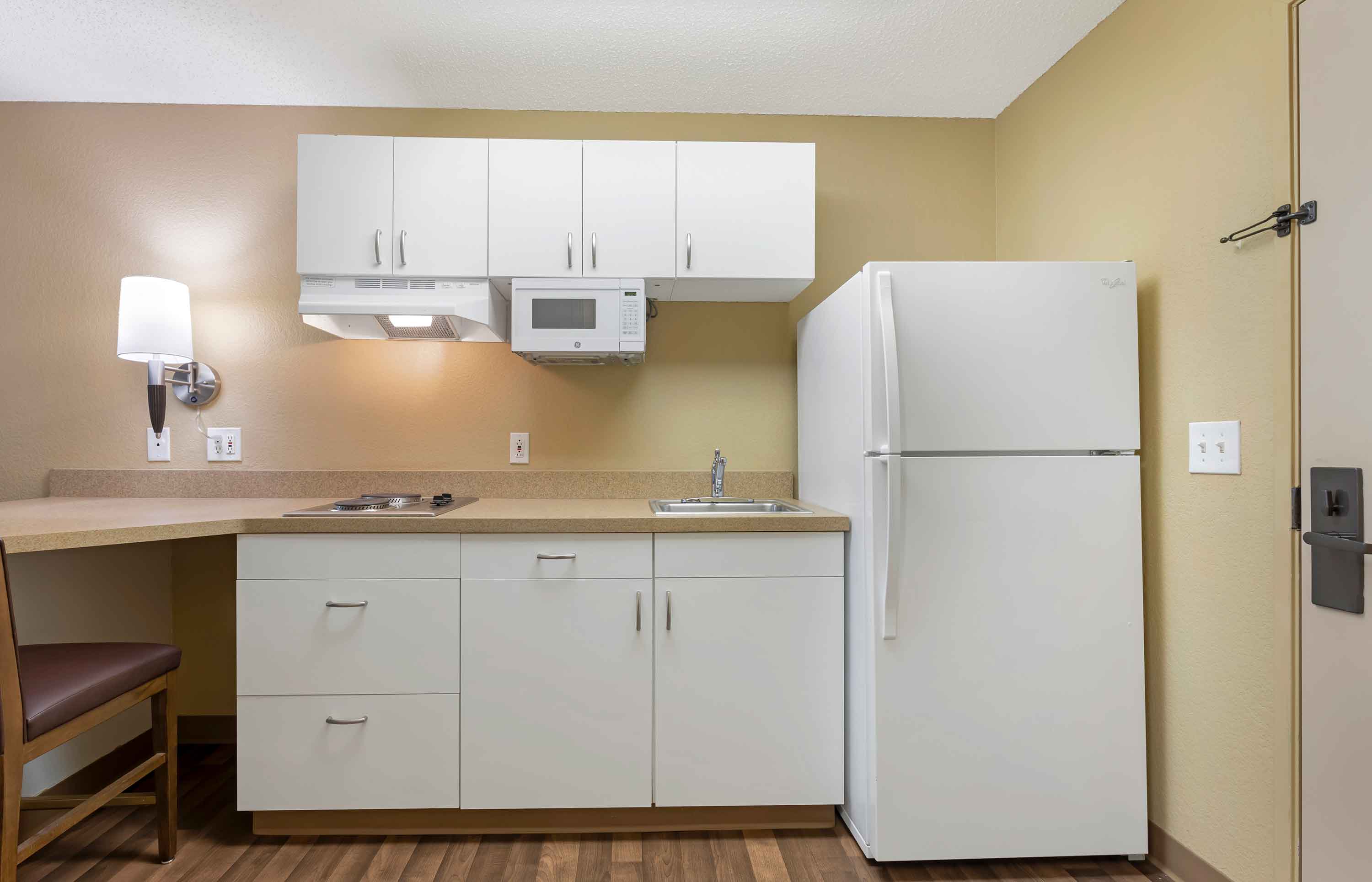 Austin, TX - Austin - Downtown - Town Lake Hotel | Extended Stay America