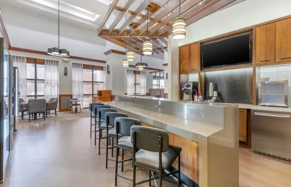 Premier Suites Pittsburgh - Cranberry Township - I-76 | Extended Stay ...